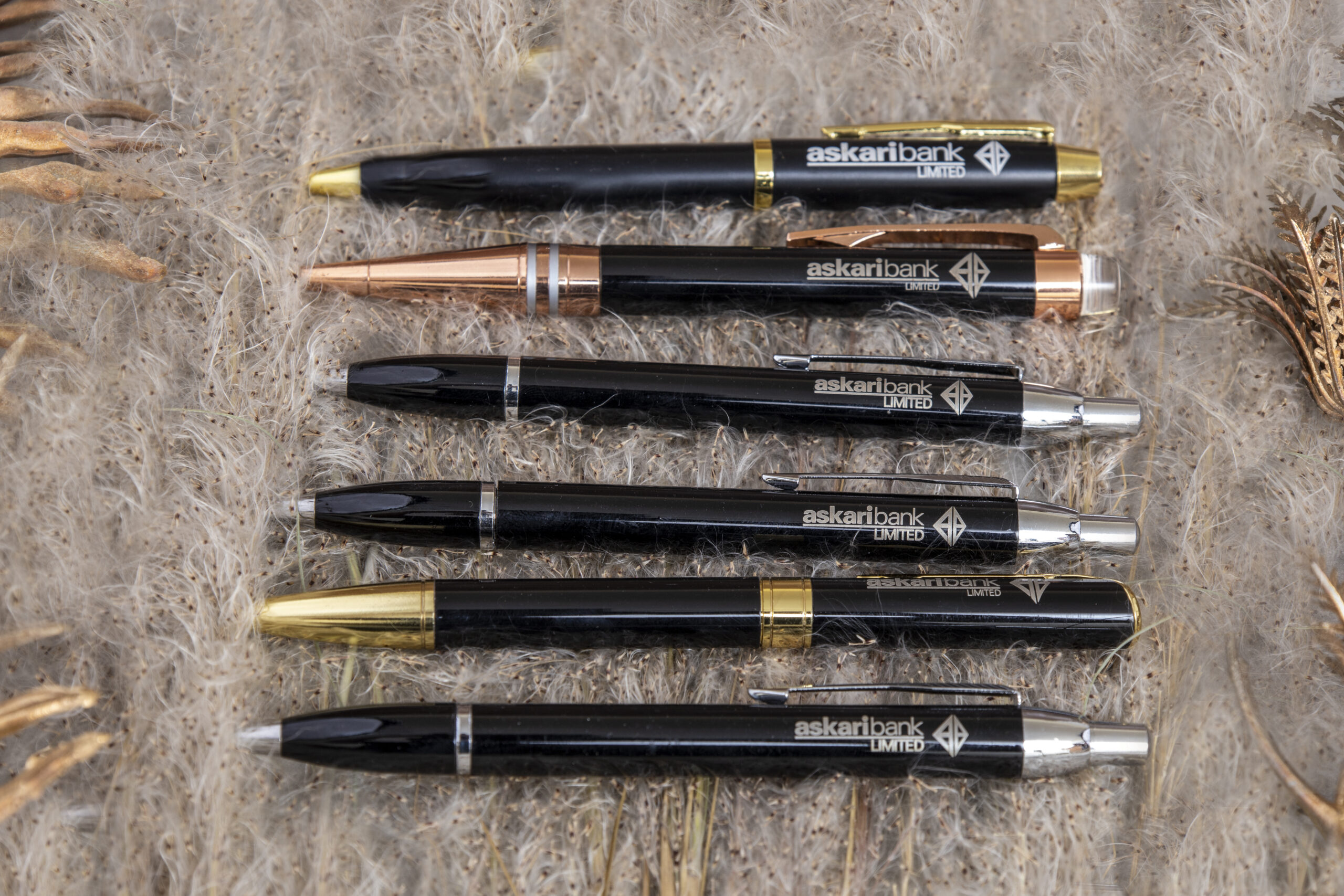Metal Pen 001 – Swags.Pk